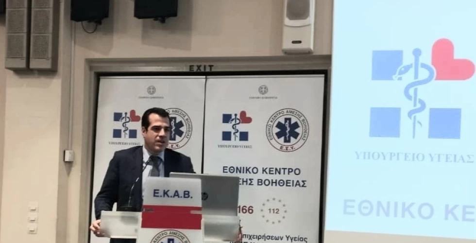 Ο Υπουργός Υγείας Θάνος Πλεύρης στην ημερίδα ΕΚΑΒ ΚΕΠΥ για ...