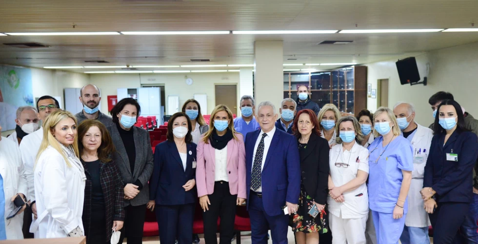 Επίσκεψη της Υφυπουργού Υγείας Ζωής Ράπτη στο Γενικό Νοσοκομείο Νέας ...