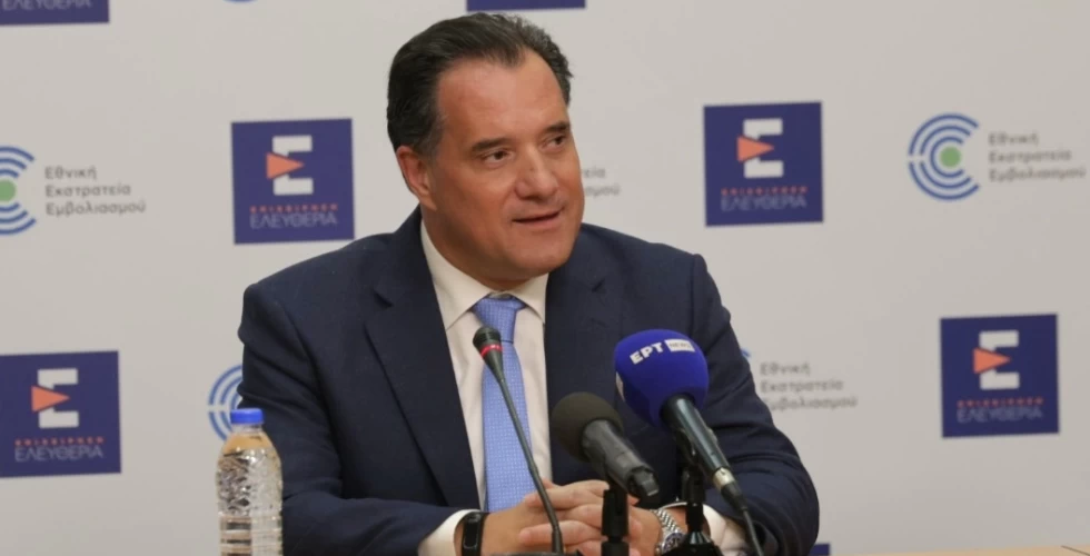 Τηλεφωνική παρέμβαση του Υπουργού Υγείας Άδωνι Γεωργιάδη στον ρ/σ ΣΚΑΙ ...