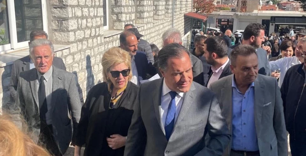 Επίσκεψη του Υπουργού Υγείας Άδωνι Γεωργιάδη στο Νοσοκομείο και στο ...